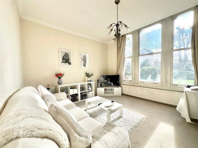 Listergate, 315 Upper Richmond Road, London SW15, 1 bed flat to rent, £2,000 pcm | PrimeLocation