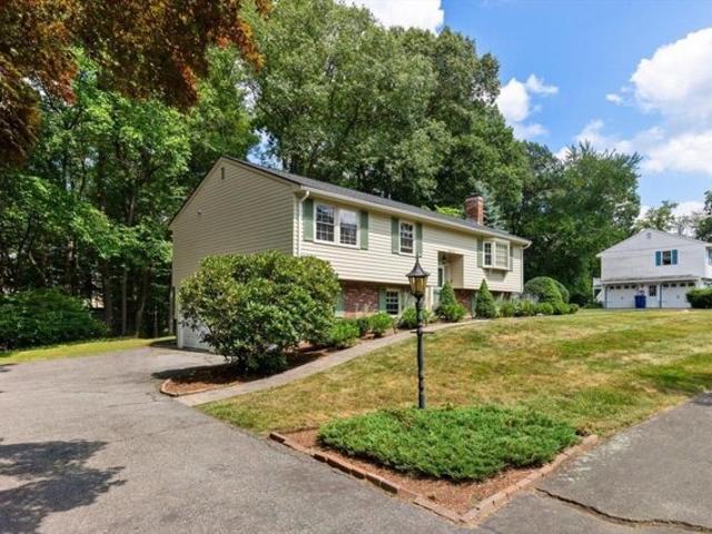 Lisa Ln, Reading, Home For Sale