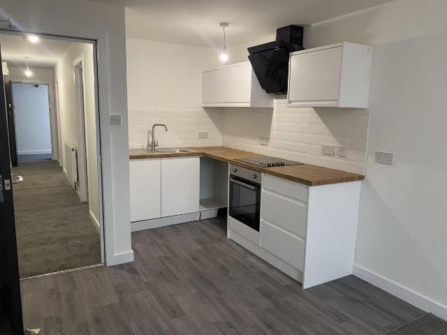 Liscard Way, Liscard CH44, 2 bed flat to rent, £750 pcm | PrimeLocation