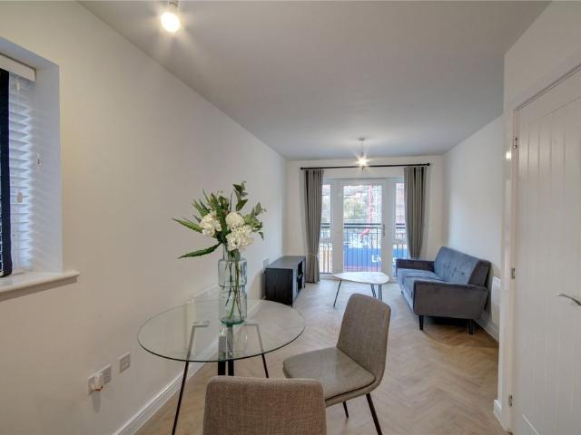 Liscio, Greensfield Close, Gateshead, NE8 2FS