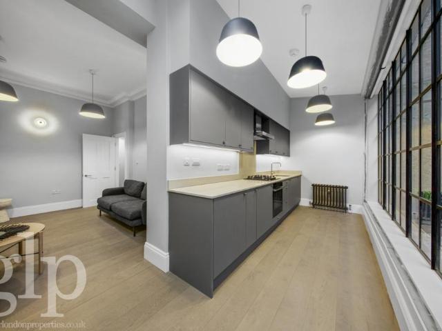 Lisle Street, Covent Garden, WC2H 2 bed apartment to rent £4,290 pcm £990 pw