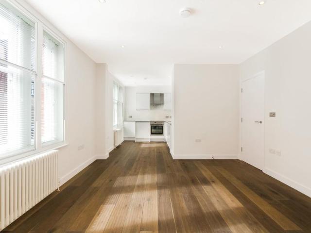Lisle Street, Soho, WC2H 2 bed apartment to rent £3,575 pcm £825 pw