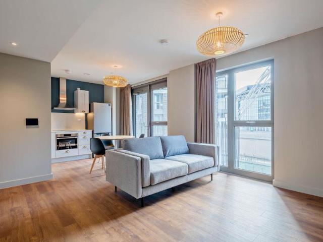 Lismer, Canada Gardens, Wembley Park 1 bed apartment to rent £1,820 pcm £420 pw