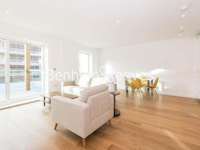 Lismore Boulevard, Colindale NW9 1 bed apartment to rent £1,850 pcm £427 pw