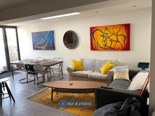 Lisson Grove, Plymouth PL4, Room to rent, £607 pcm | PrimeLocation