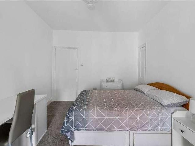 Lisson Grove, Plymouth, PL4