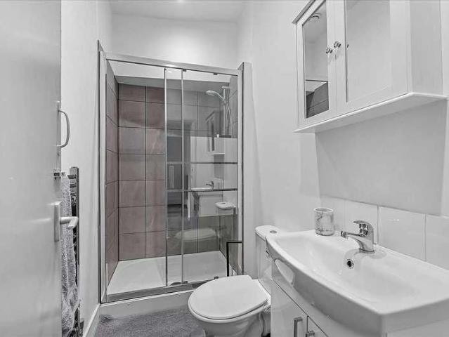Lisson Grove, Plymouth, PL4