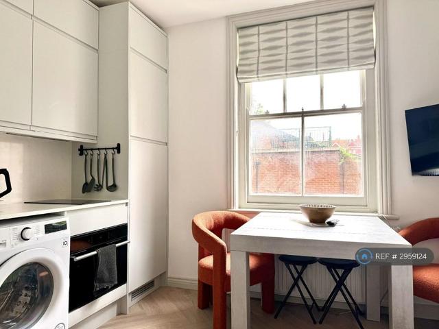 Lisson Street, London, NW1 1 bed flat to rent £2,290 pcm £528 pw