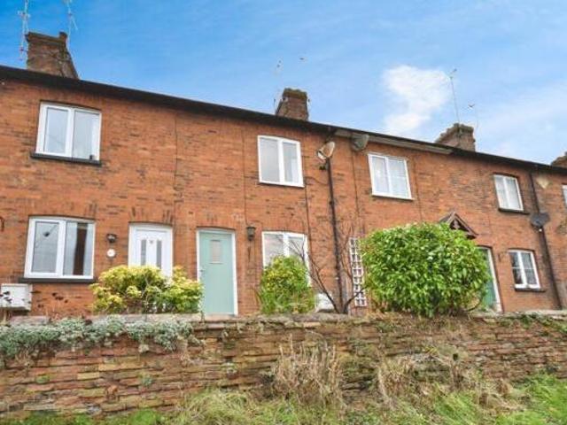 Littleworth, Wing, 2 Bedroom Terraced