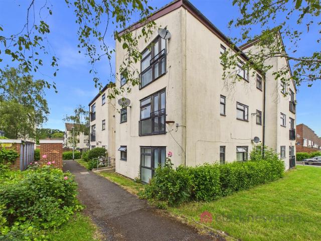Little Cattins, Harlow CM19, 2 bed flat to rent, £1,400 pcm | PrimeLocation