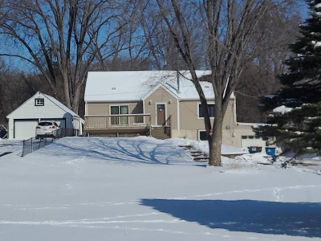 Little Canada Rd E
