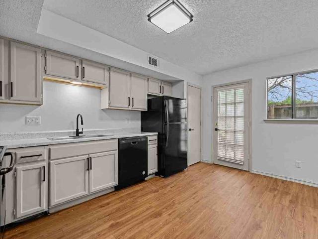 Little Creek Apartments – Your Ideal Home in Cedar Hill, TX! 2 Bedroom Apartment for Rent at 151 E Little Creek Rd, Cedar Hill, TX 75104