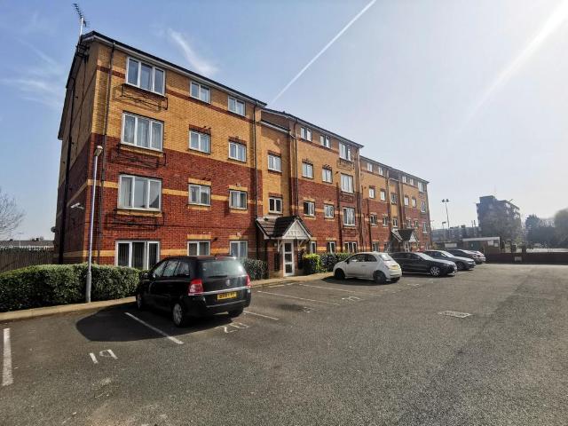 Little Bolton Terrace, Eccles New. 2 bed apartment to rent £1,000 pcm £231 pw
