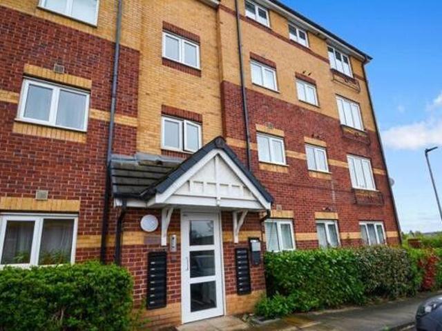 Little Bolton Terrace, Salford, 2 Bedroom Flat