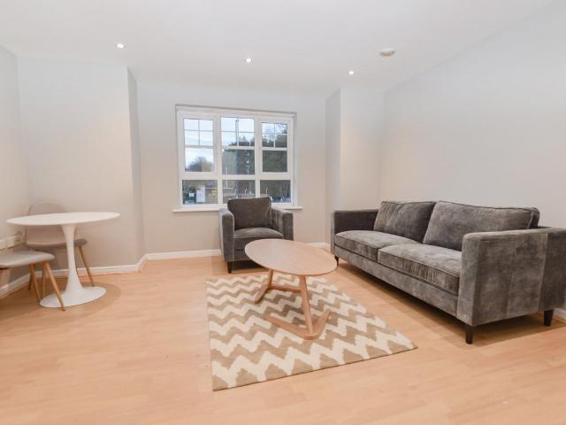 Little Bolton Terrace, Salford M5, 2 bed flat to rent, £1,100 pcm | PrimeLocation