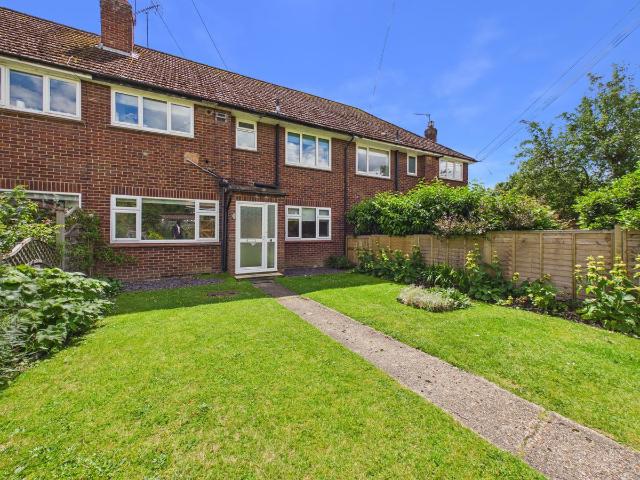 Little Boltons, Marlow, Buckinghamshire SL7, 2 bed maisonette to rent, £1,750 pcm | PrimeLocation