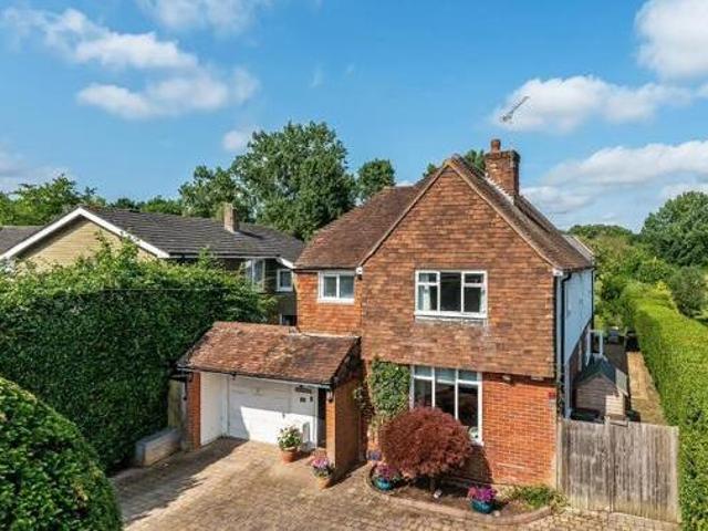 Little Bookham Street, Bookham, 4 Bedroom Detached
