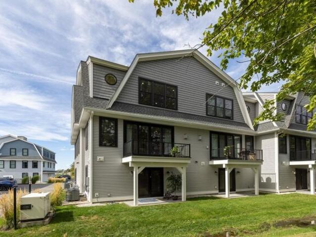 Little Bay Dr Unit,dover, Home For Sale