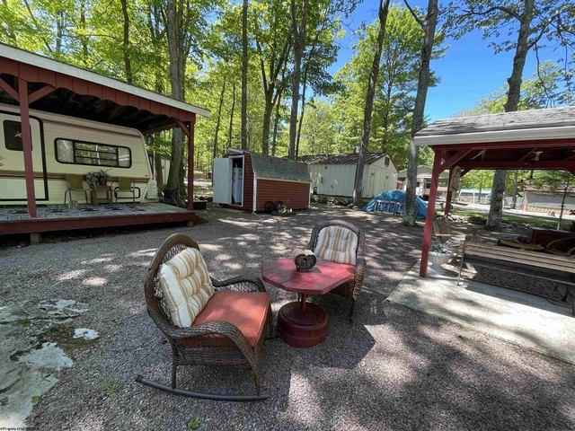 Little Beaver Creek Rd, Bruceton Mills, WV 26525