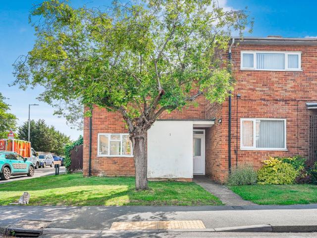 Little Brays, Harlow CM18, 2 bed terraced house to rent, £1,550 pcm | PrimeLocation