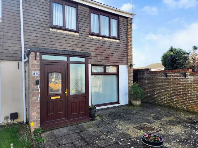 Little Breach, Chichester PO19, 3 bed semi detached house to rent, £1,550 pcm | PrimeLocation