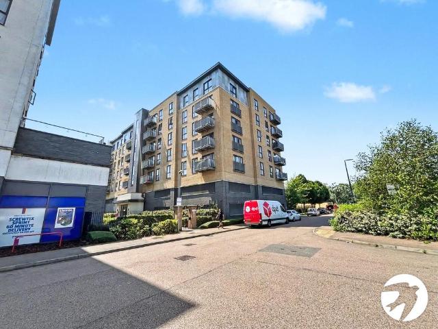 Little Brights Road, Belvedere, DA17 2 bed flat to rent £1,700 pcm £392 pw