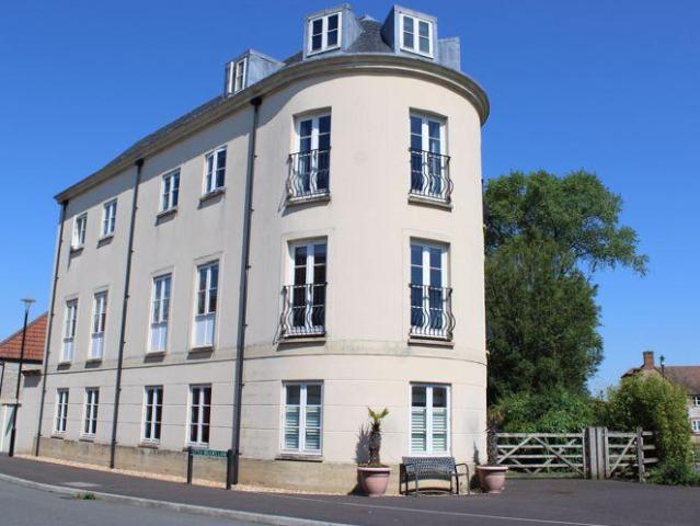 Little Brooks Lane, Shepton Mallet 2 bed apartment to rent £1,295 pcm £299 pw