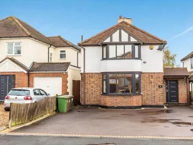 Little Bushey Lane, Merry Hill, Bushey Heath, WD23 4SB, United Kingdom | 4 bed house for rent #167150439 | Rentberry