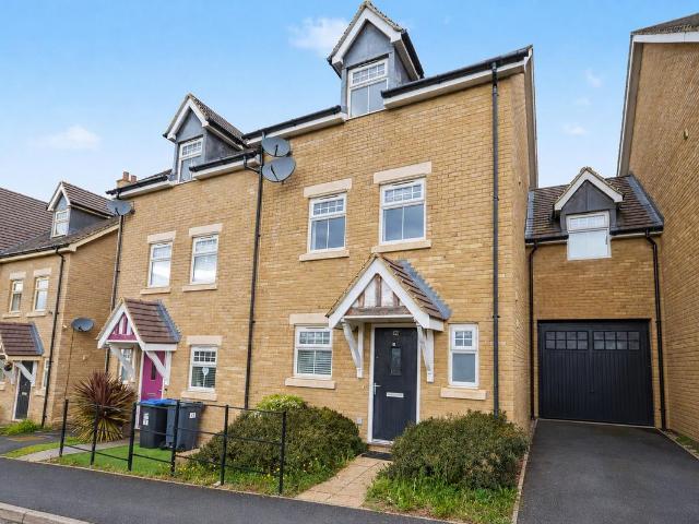 Little Dell, Buckton Fields NN2, 4 bed town house to rent, £1,750 pcm | PrimeLocation