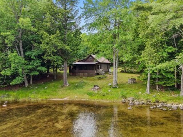 Little Falls Ln, Greenlaw Chopping Twp, Home For Sale