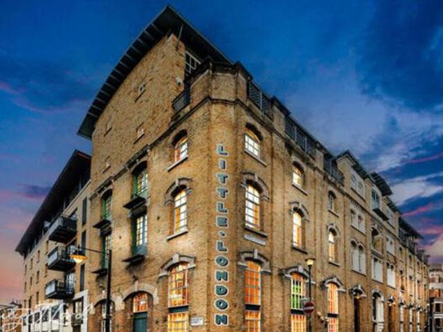 Little London Court, Mill Street, 2 Bedroom Apartment