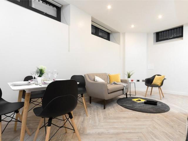 Little Lever, Manchester M1 1 bed apartment to rent £1,050 pcm £242 pw