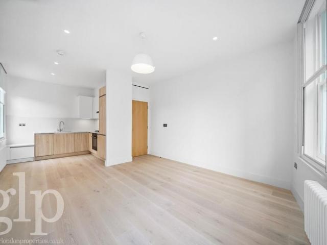 Little Newport Street, Soho, WC2H 1 bed apartment to rent £3,358 pcm £775 pw