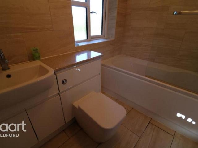 Little Platt, Guildford 3 bed end of terrace house to rent £2,050 pcm £473 pw