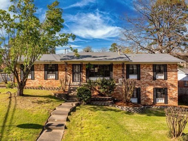 7510 Briarwood Dr, Little Rock, AR 72205
