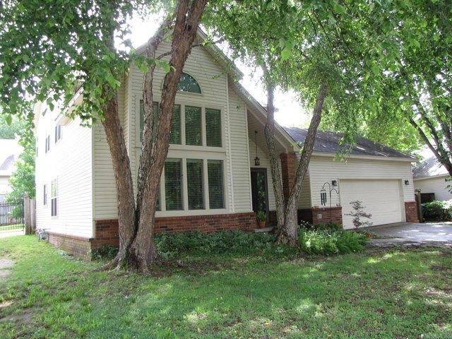 Little Rock, AR 72211