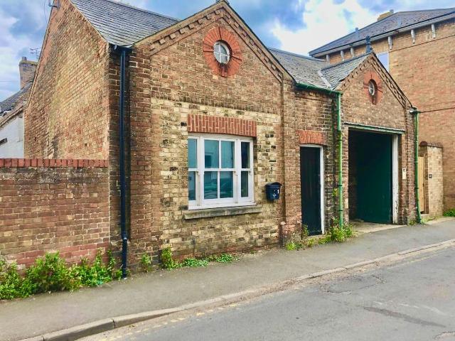 Little Whyte, Ramsey, Huntingdon PE26, Studio to rent, £675 pcm | PrimeLocation