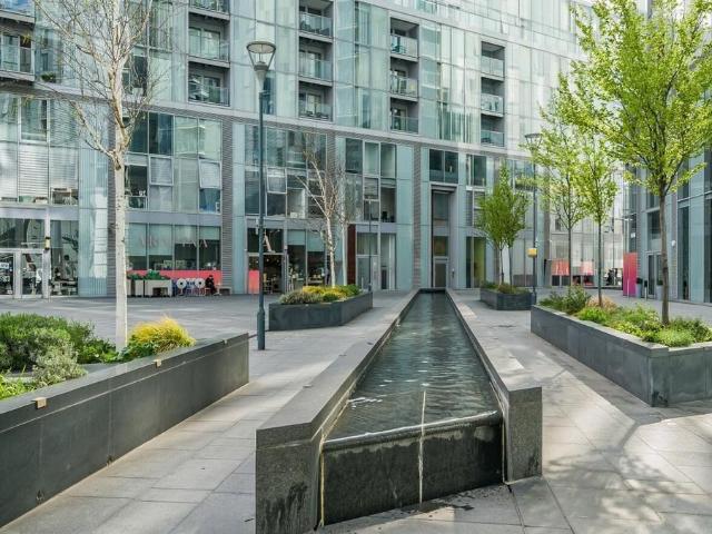 Little Thames Walk, Deptford SE8, 1 bed flat to rent, £1,910 pcm | PrimeLocation