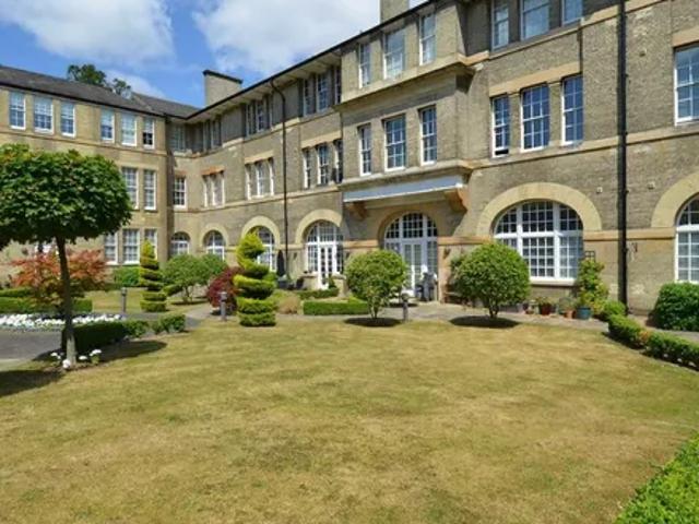Littleberry Court, 5 St Vincent's Lane, London, NW7 1EN, United Kingdom | 2 bed apartment for rent #167386672 | Rentberry