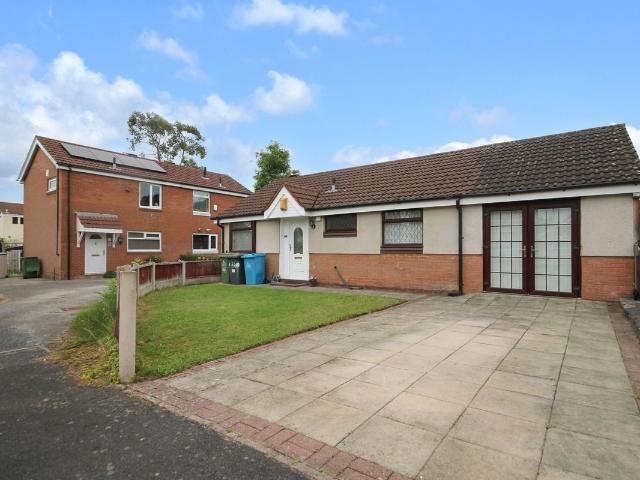 Littlebourne, Murdishaw, Runcorn WA7, 2 bed bungalow to rent, £950 pcm | PrimeLocation