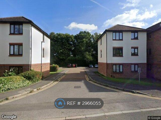Littlebrook Avenue, Burnham SL2, 1 bed flat to rent, £1,175 pcm | PrimeLocation