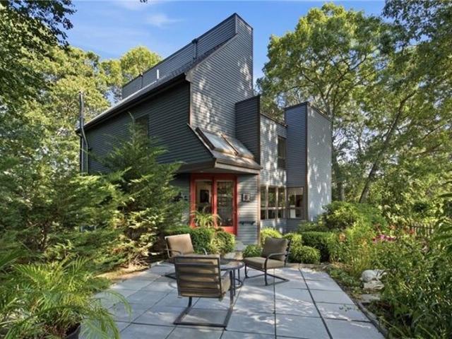 Littlebrook Rd, Westerly, Home For Sale