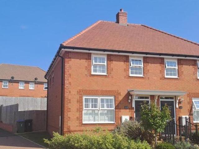 Littlemead Close, Ecclesden Park, 3 Bedroom Semi detached