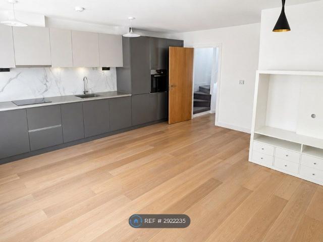 Lita House, London SE25, 3 bed flat to rent, £2,200 pcm | PrimeLocation