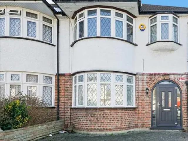 Litchfield Avenue, London, SM4 5QS, United Kingdom | 3 bed townhouse for rent #140657252 | Rentberry
