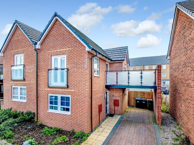 Lithgows Avenue, Brooklands MK10, 1 bed semi detached house to rent, £1,295 pcm | PrimeLocation