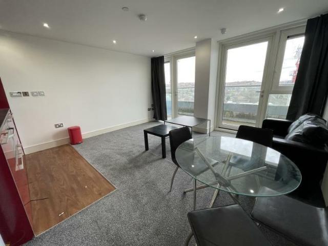 Litmus Building, 195 Huntingdon. 1 bed flat to rent £1,000 pcm £231 pw