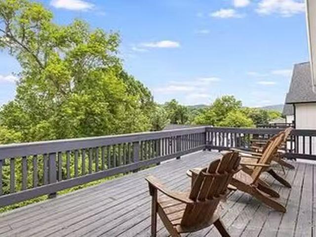 Liv Biltmore Rental Homes, 20 Winding Rd, Oakley 3 Bedroom.