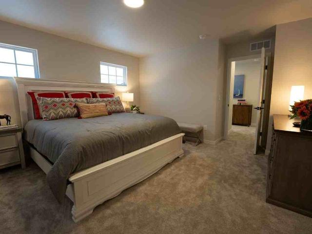 Liv East Bay 5 Bedroom Apartment for Rent at 1831 Brigantine Blvd, Traverse City, MI 49686