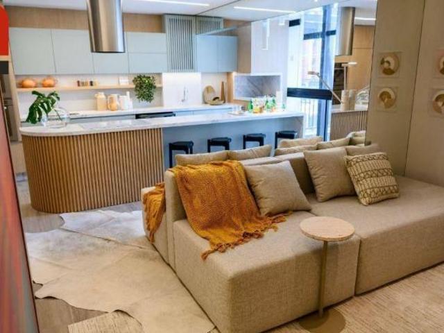 Liv In Apto 66m² 3 quartos, sacada gourmet e 1 vaga no Campo Comprido